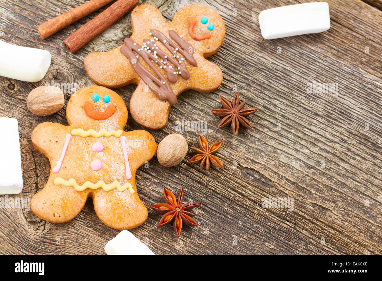Gingerbread men cookies house hi-res stock photography and images - Alamy