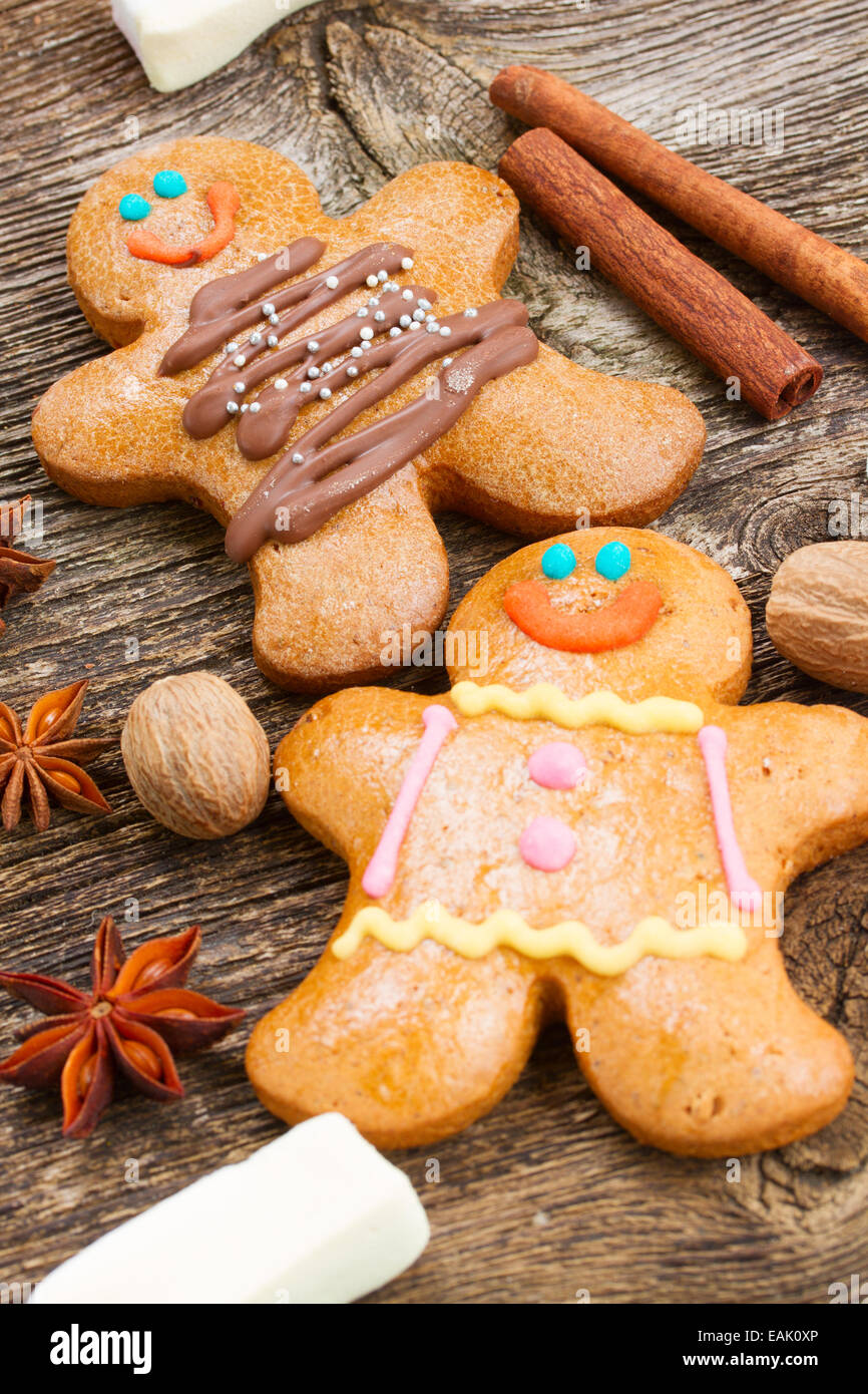 The gingerbread men hi-res stock photography and images - Alamy