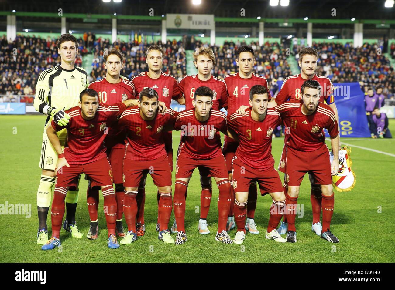 Under21 hi-res stock photography and images - Alamy