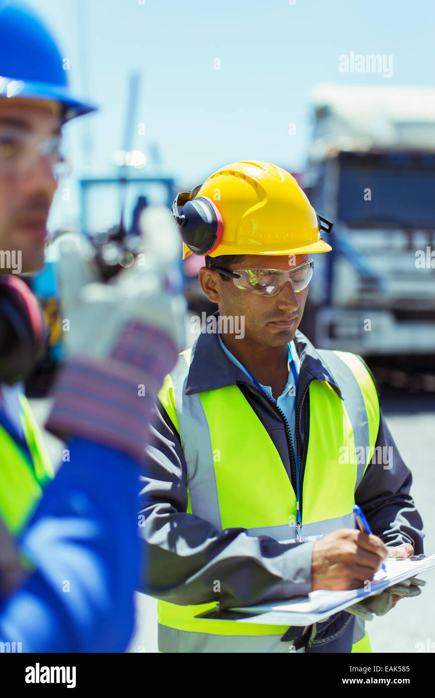 Hard hat clipboard hi-res stock photography and images - Alamy