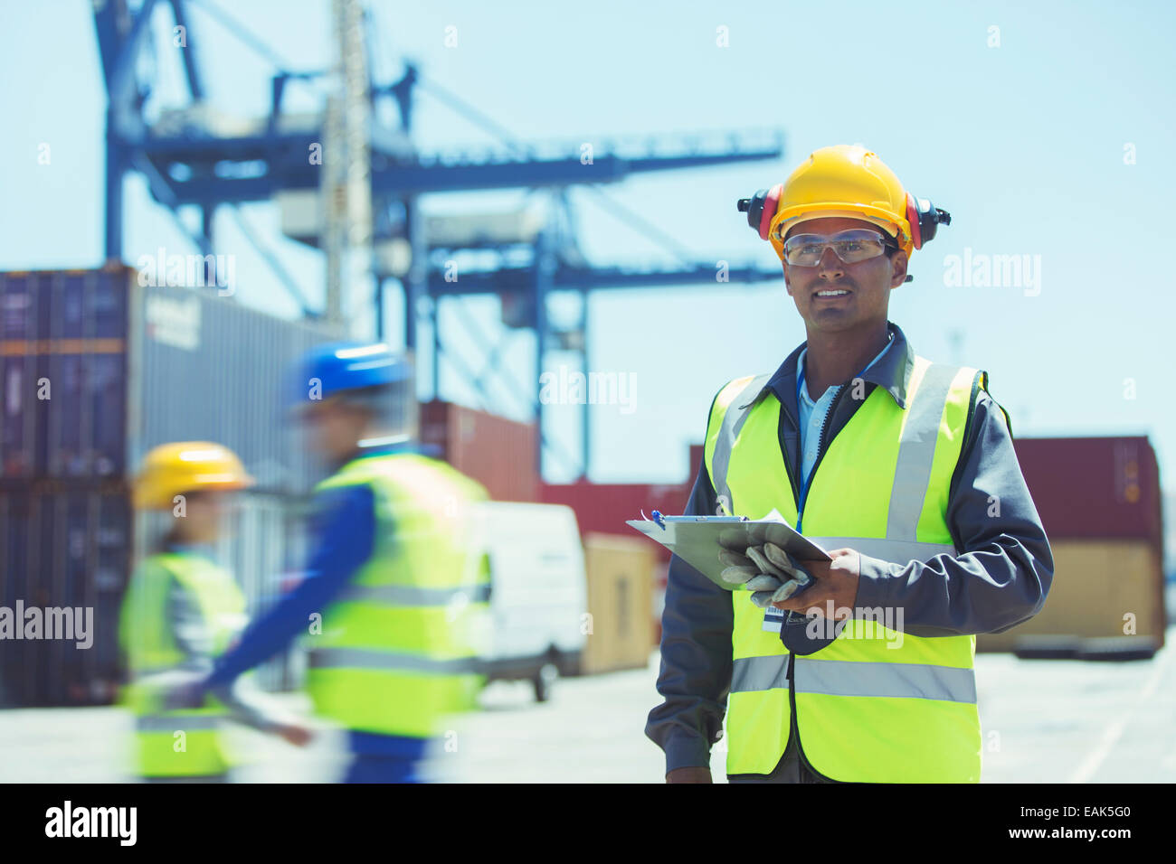 Container engaged hi-res stock photography and images - Alamy