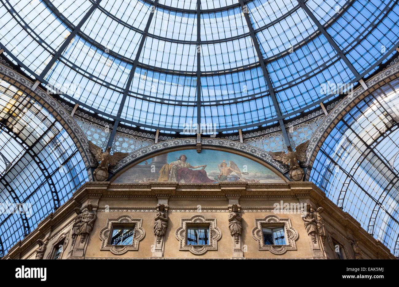 Glass roofed arcade hi-res stock photography and images - Alamy