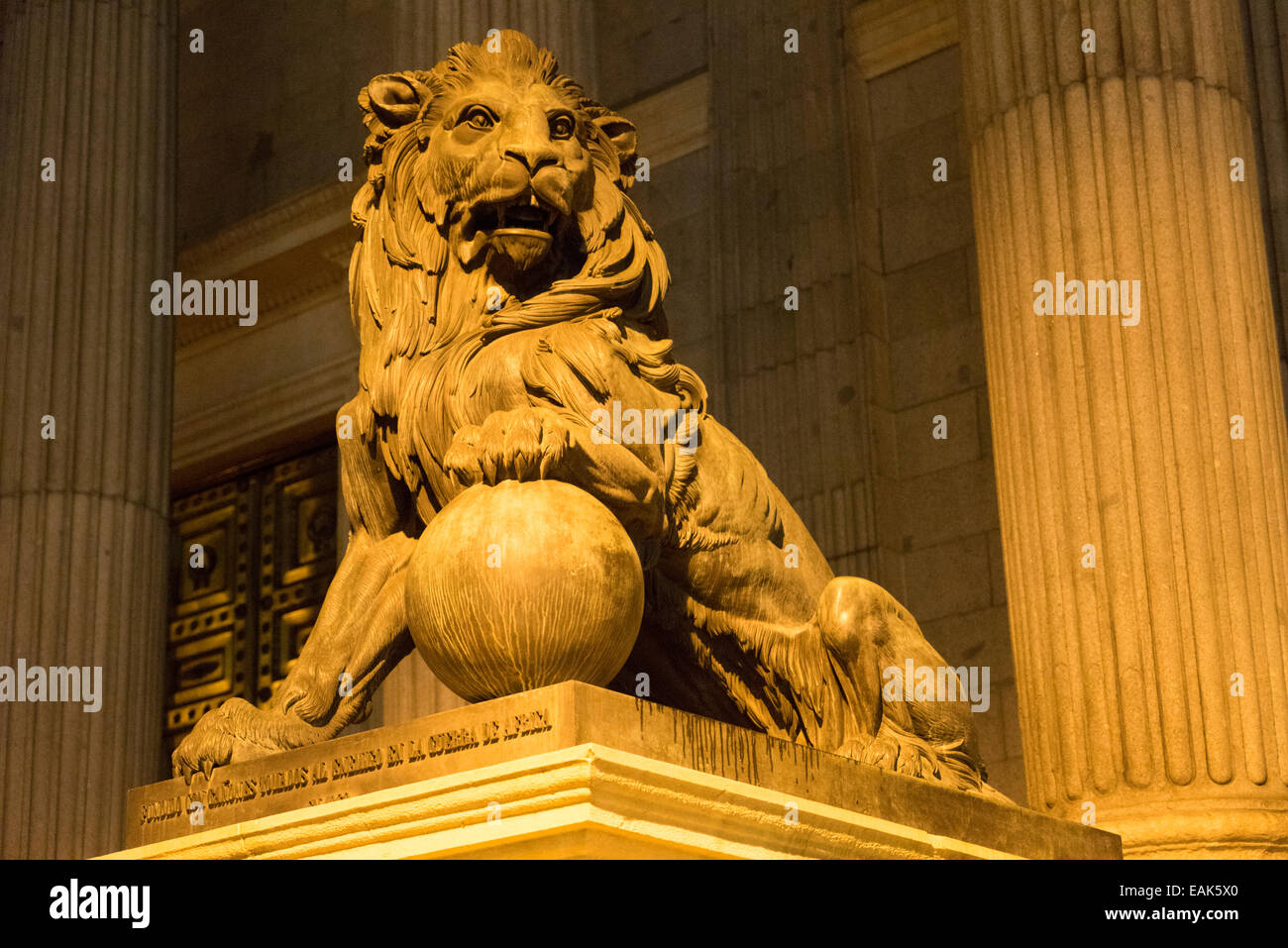Spanish lion hi-res stock photography and images - Alamy