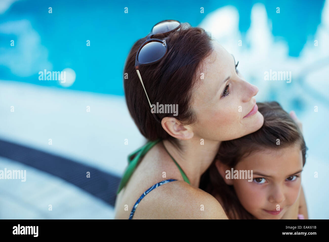 5 girls in bikinis hi-res stock photography and images - Alamy