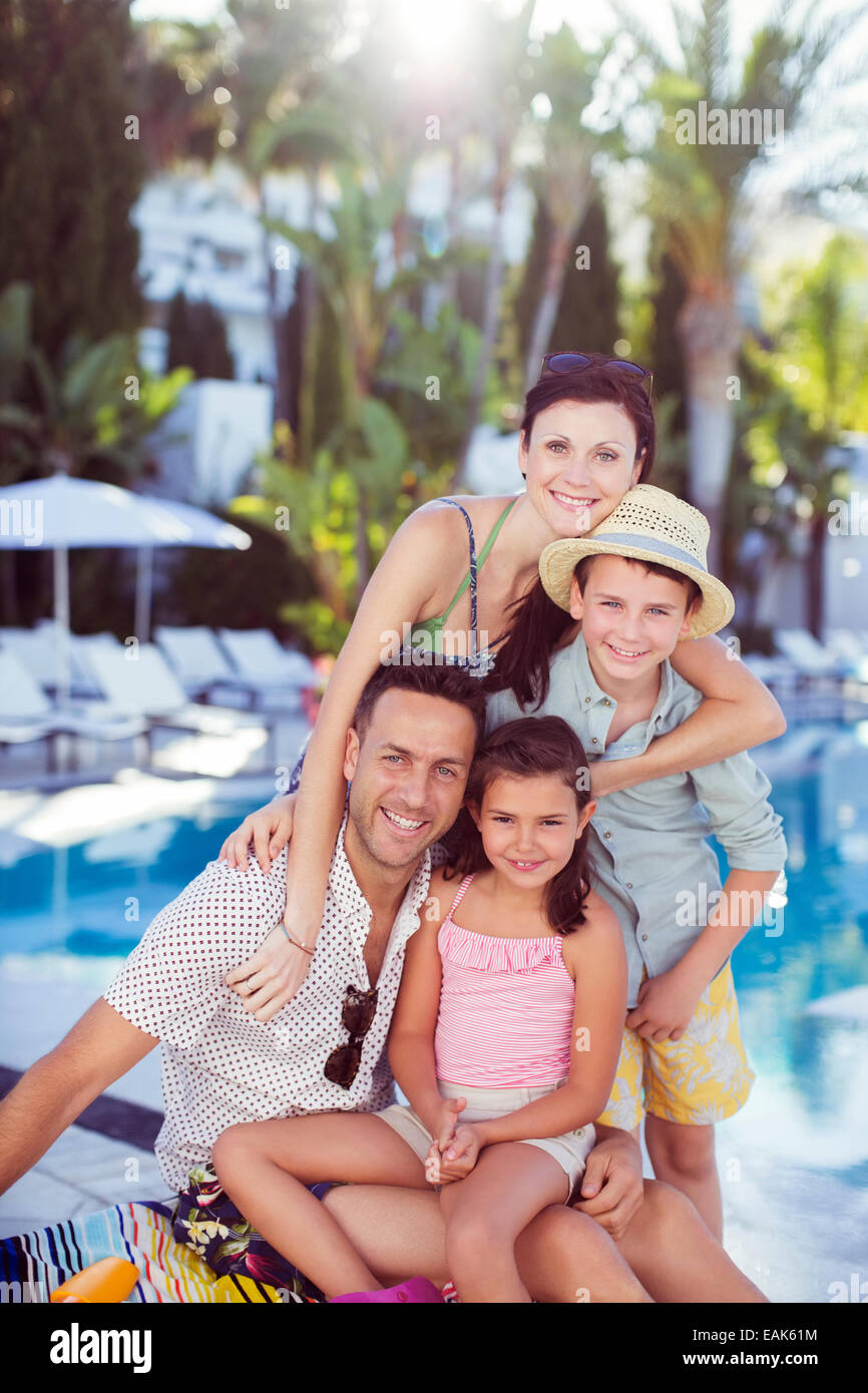 Camera kid boy girl hi-res stock photography and images - Alamy