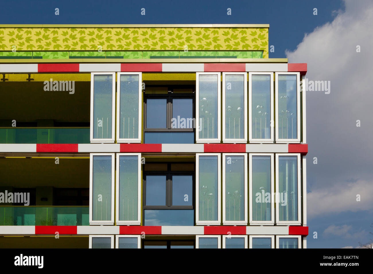 Microalgae on the façade of an energy-plus house, International ...