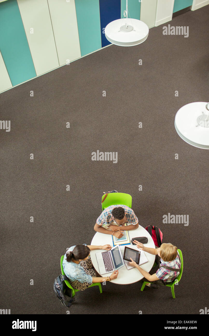 Overhead shots hi-res stock photography and images - Alamy