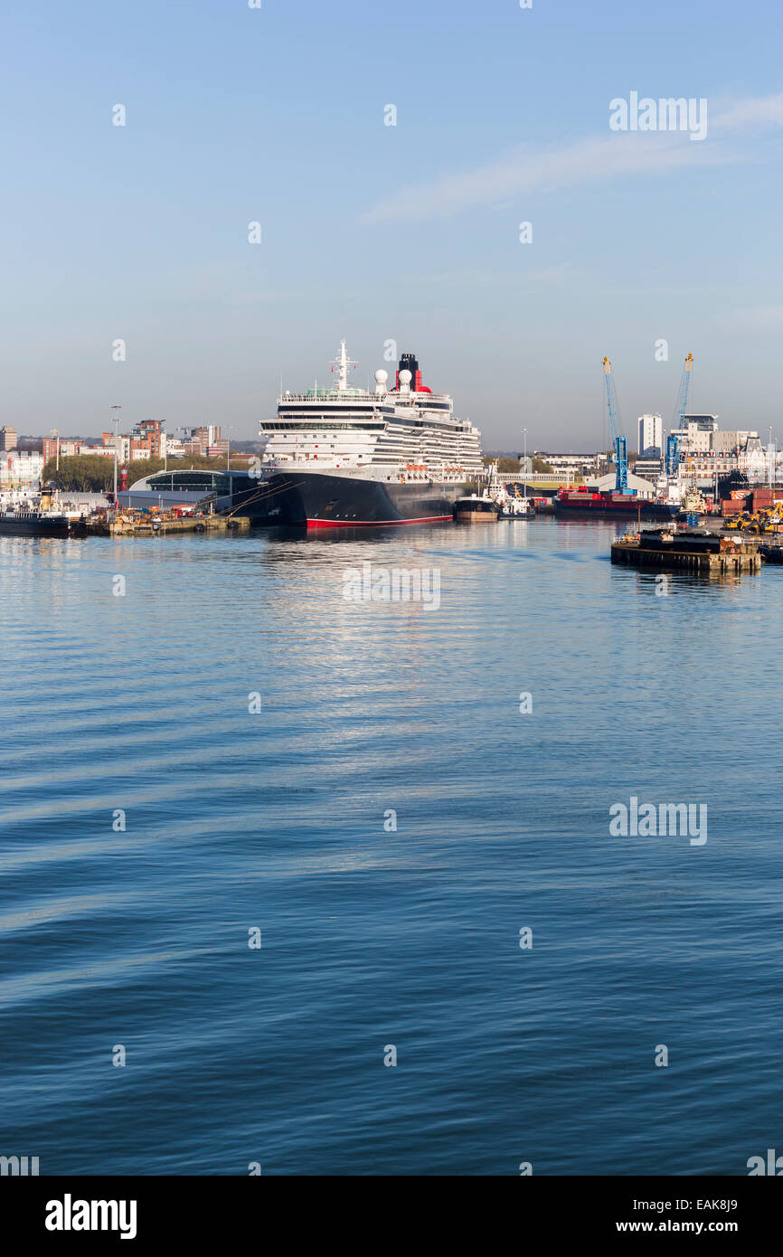 The Cunard cruise liner 'Queen Victoria' moored at Southampton Docks on ...