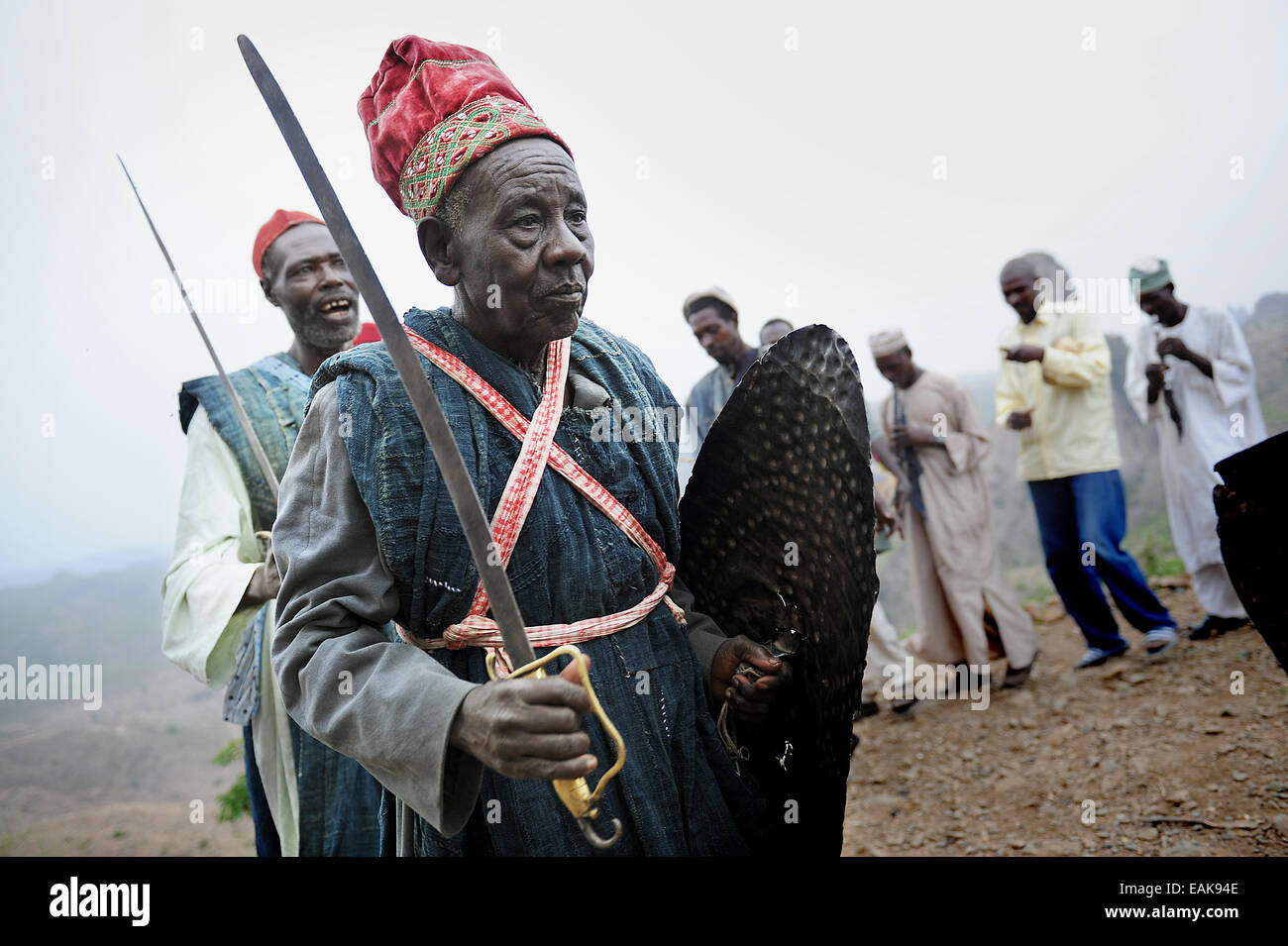 African group of traditional dancers hi-res stock photography and ...