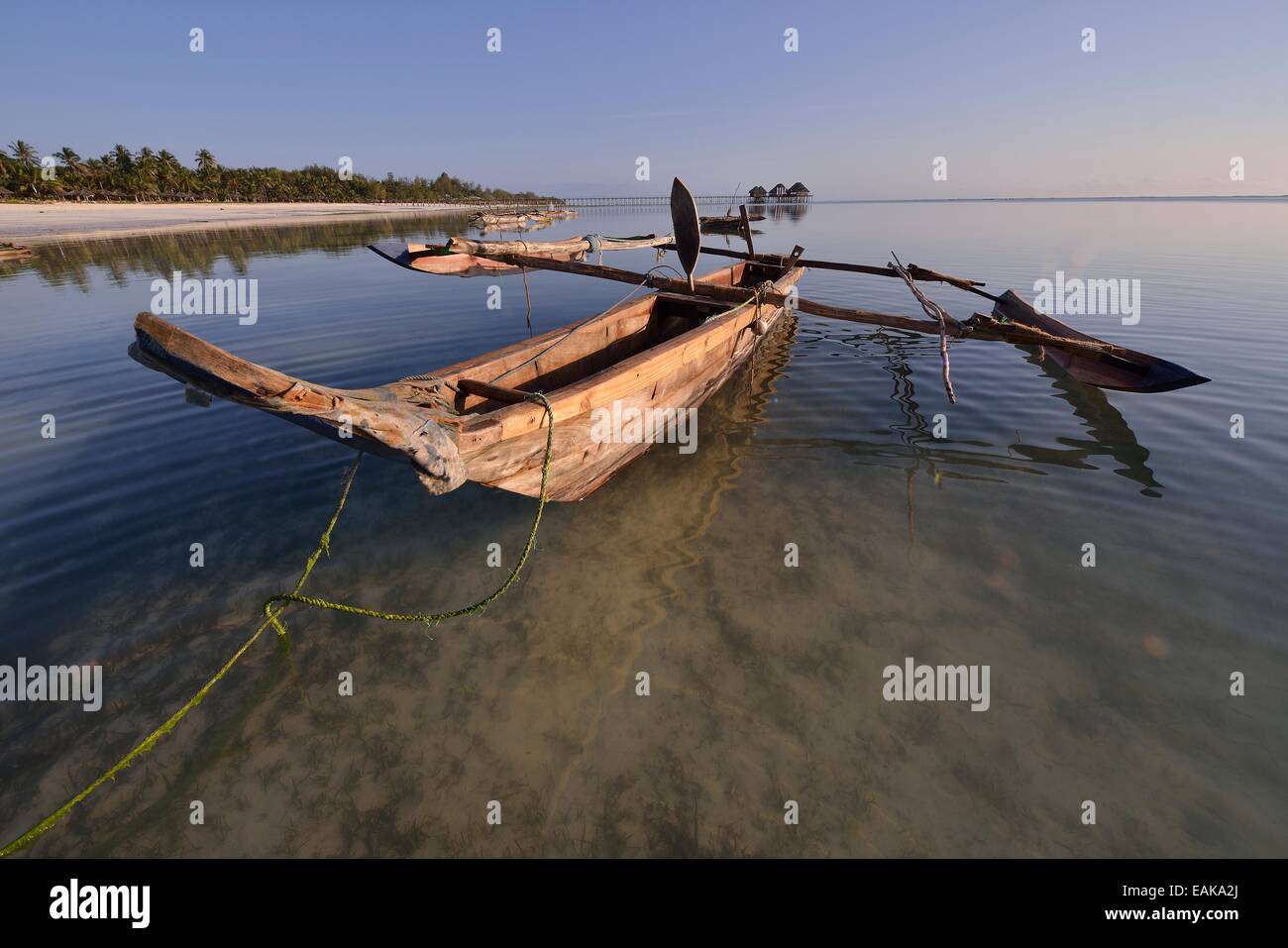 Fishing boat, Dongwe Beach, Dongwe, Zanzibar, Tanzania Stock Photo - Alamy
