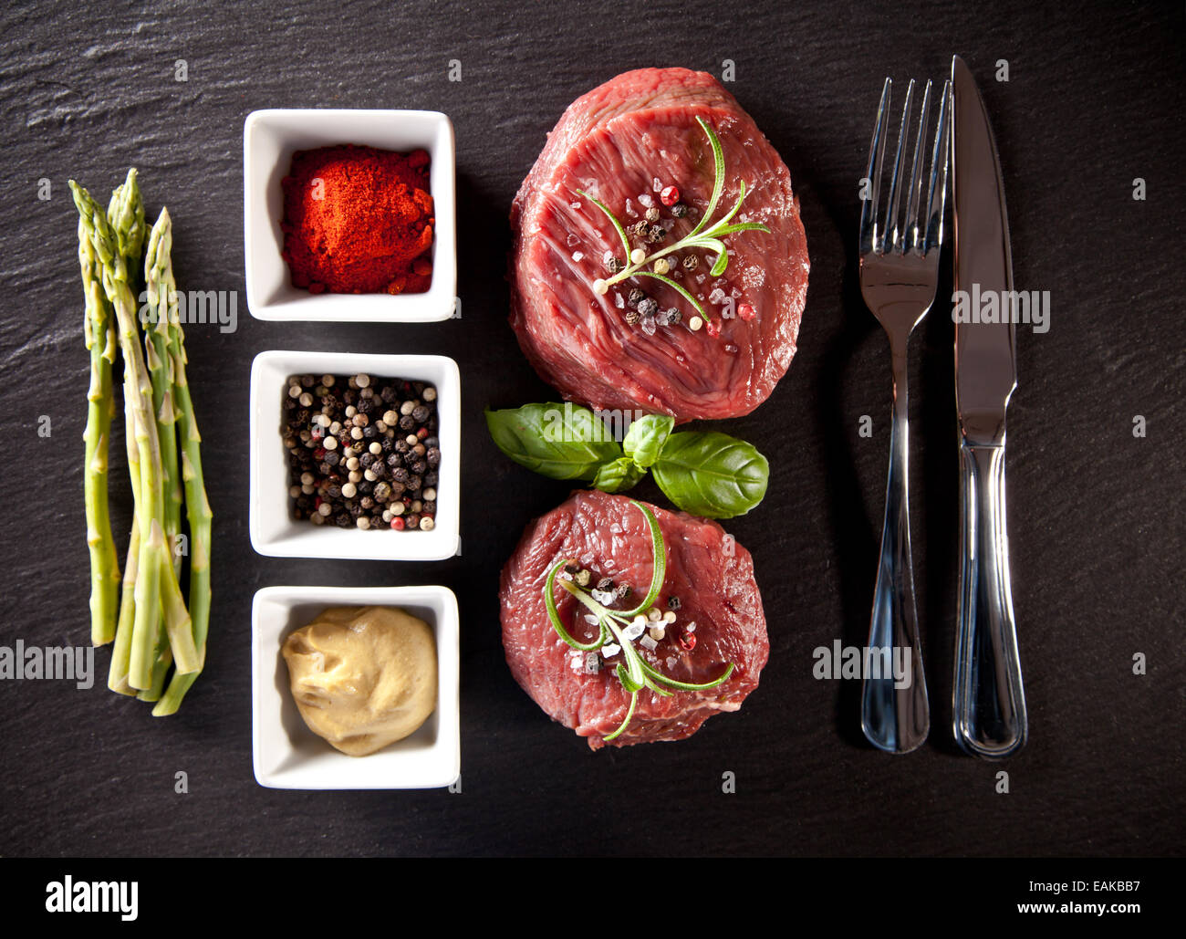 Raw lean red meat hi-res stock photography and images - Alamy