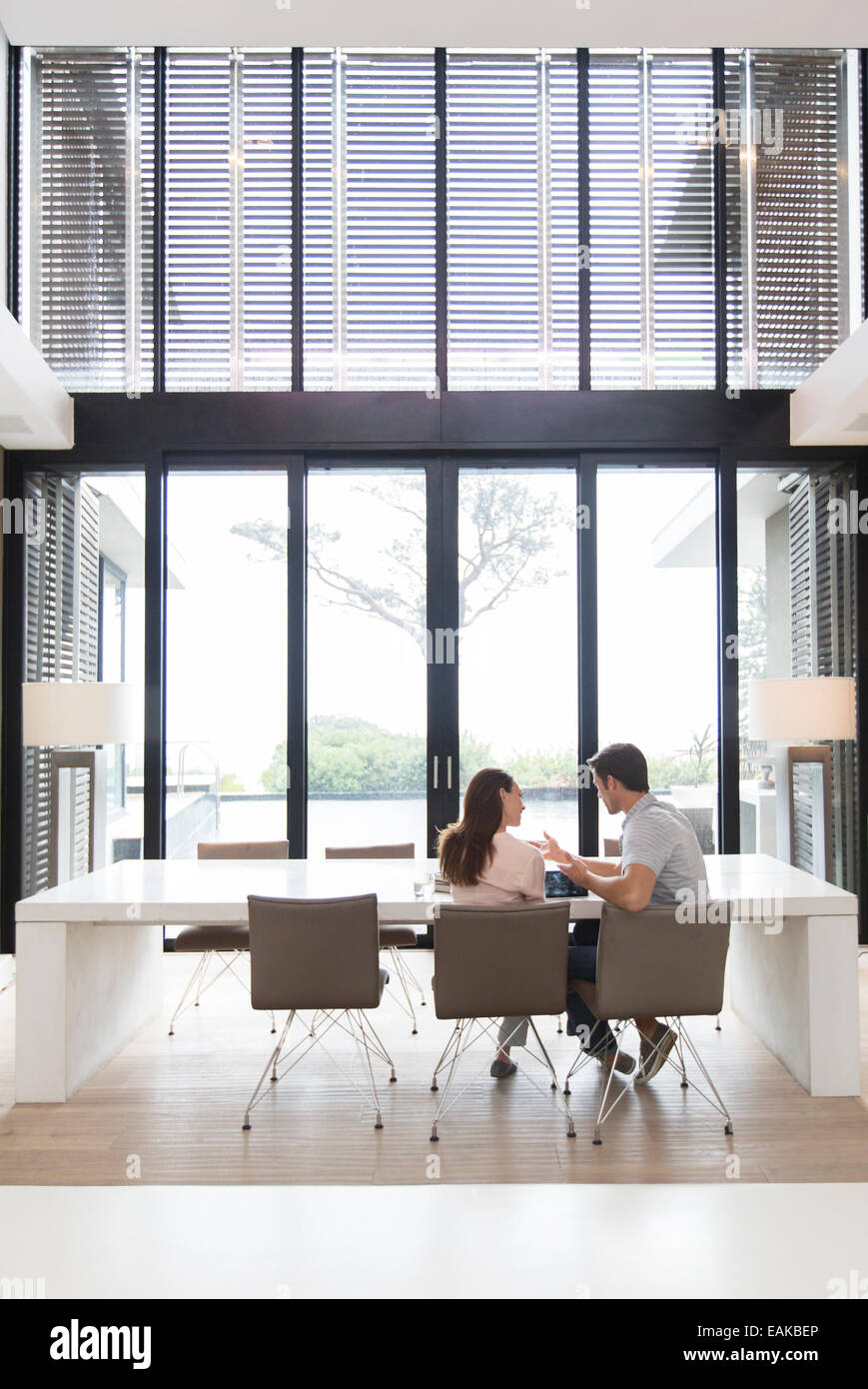 Luxury couple dining full hi-res stock photography and images - Alamy