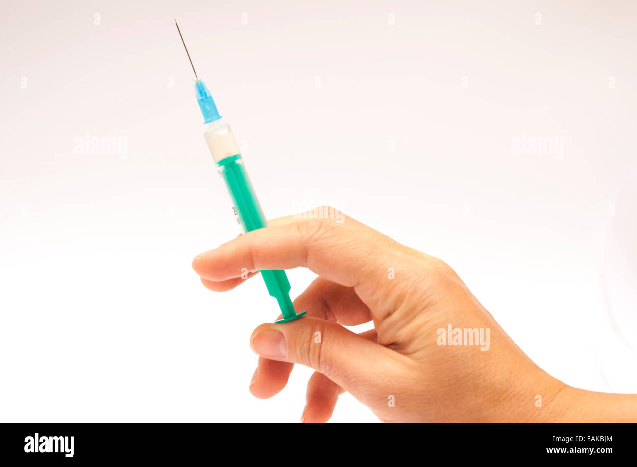 Syringe in heart doctor hi-res stock photography and images - Alamy