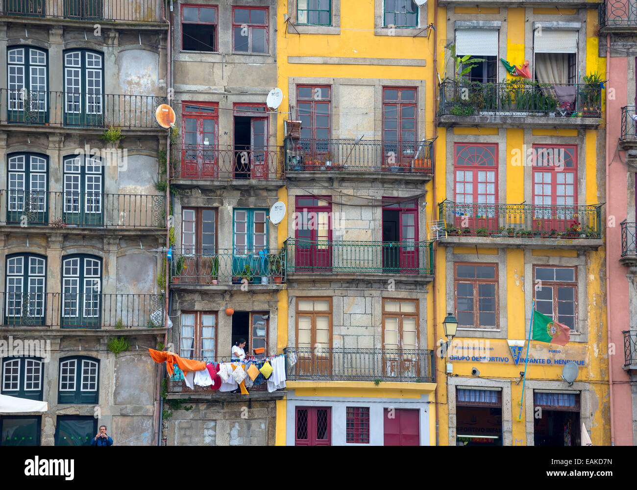 Porto houses hi-res stock photography and images - Alamy