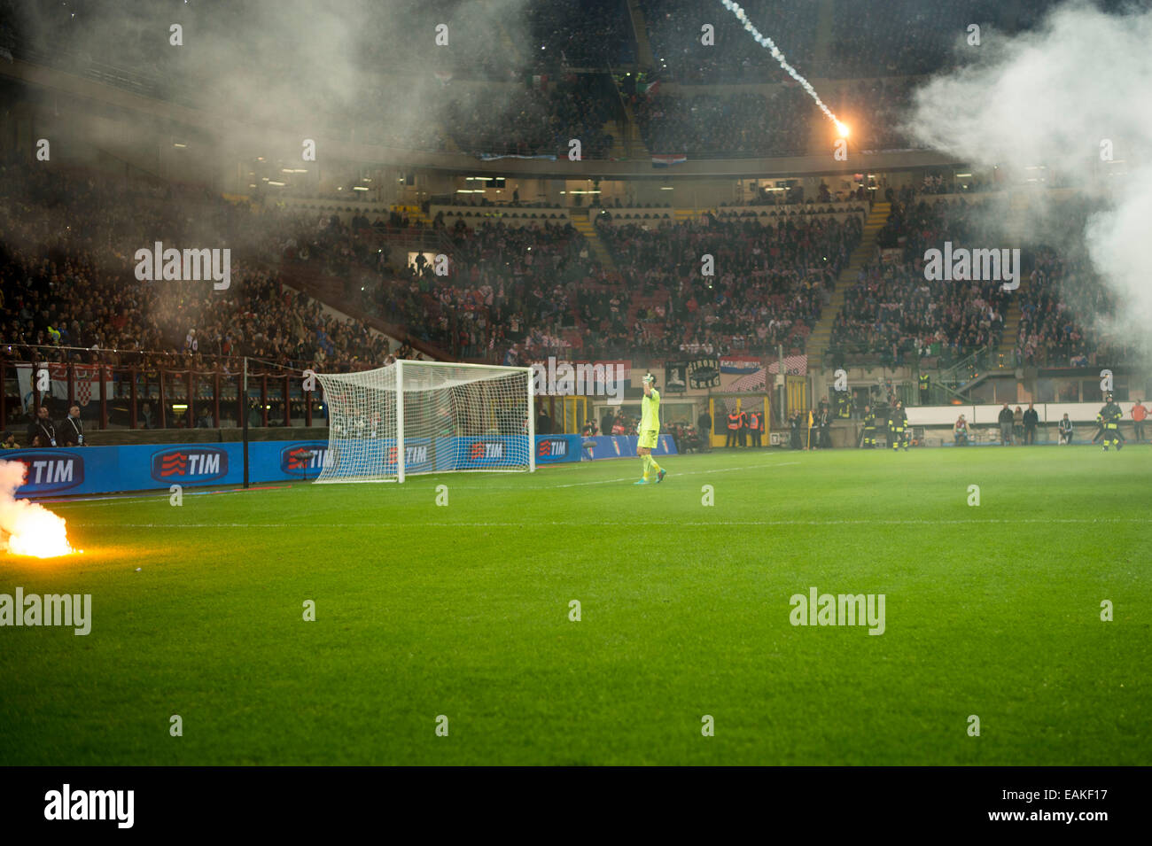 Football pitch flare hi-res stock photography and images - Alamy