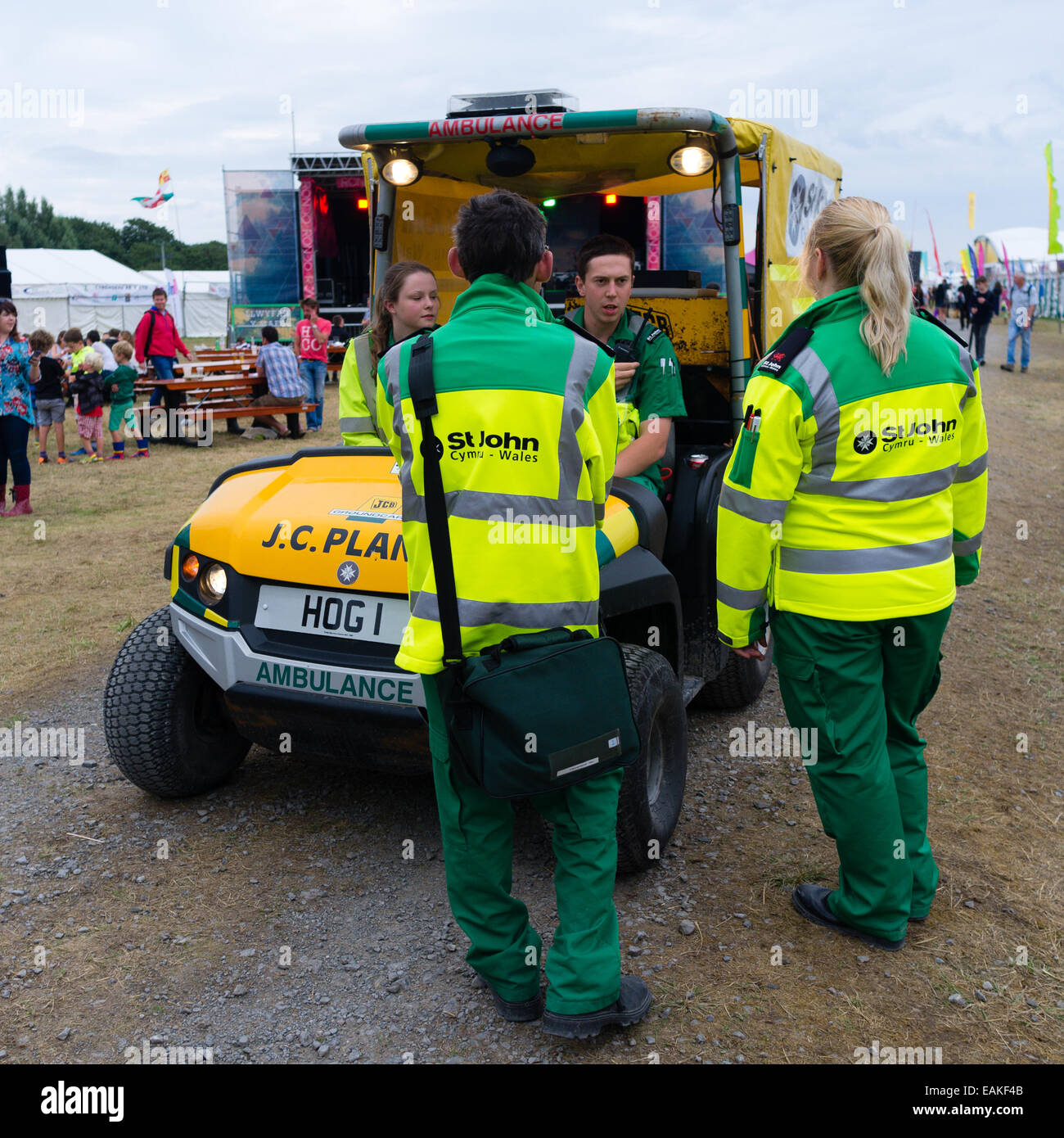 A group of 4 young St John Ambulance wales volunteer first aiders at ...
