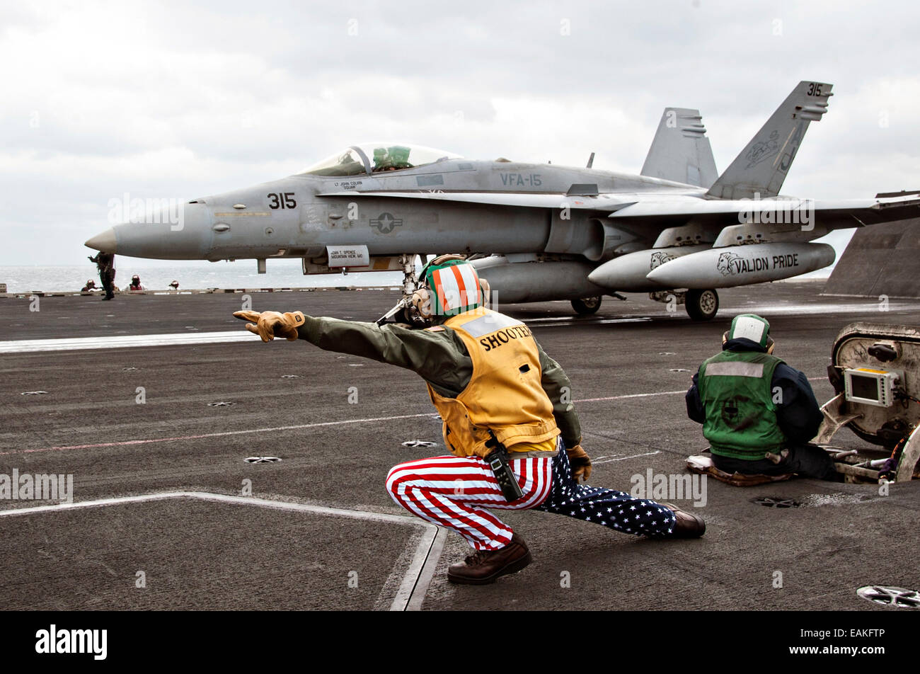 Deck shooter hi-res stock photography and images - Alamy