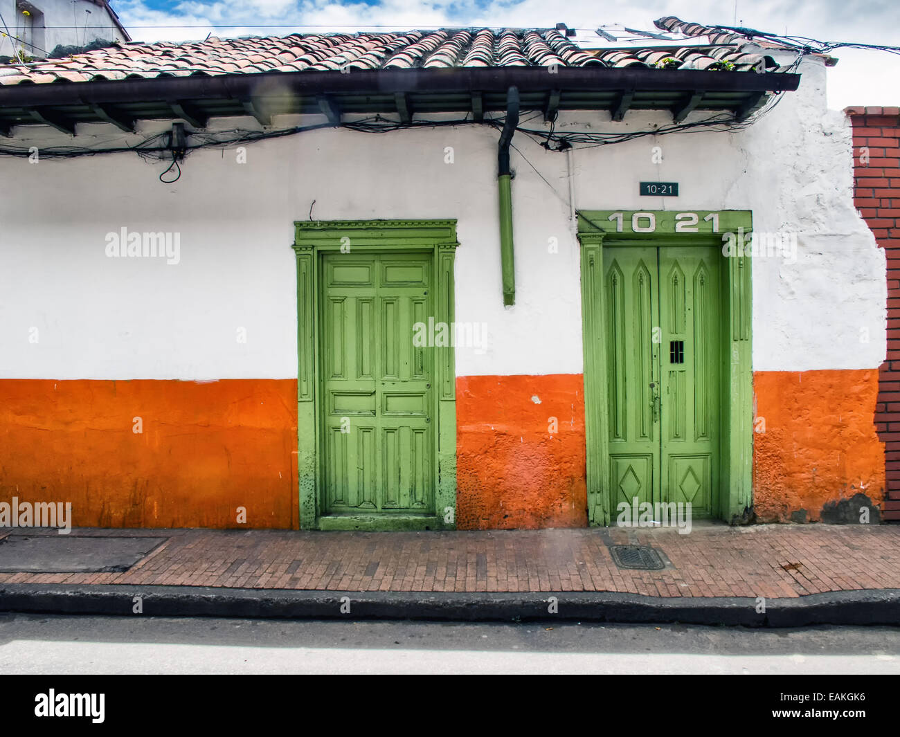 Two doors house hi-res stock photography and images - Alamy