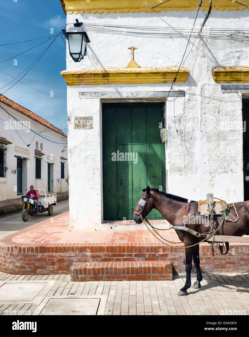 Mompox street hi-res stock photography and images - Alamy
