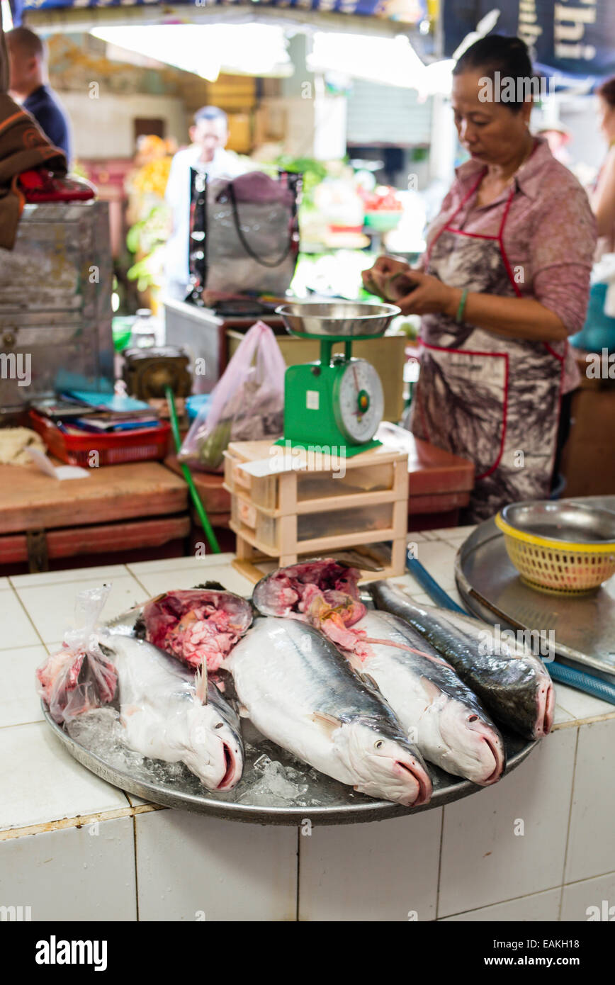 Vietnam fish market saigon hi-res stock photography and images - Alamy