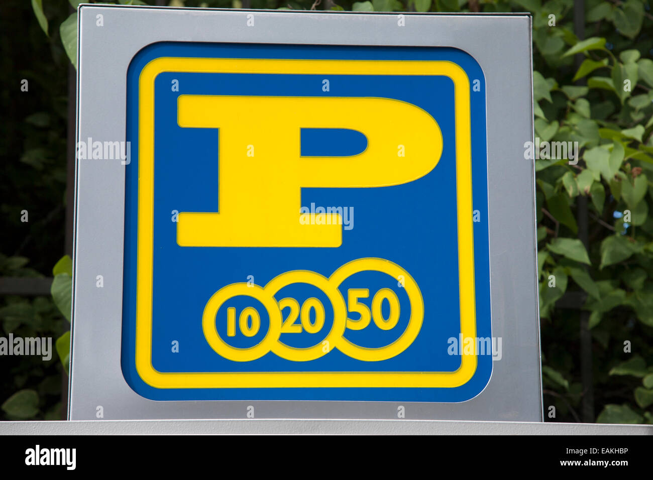 Tariff sign hi-res stock photography and images - Alamy