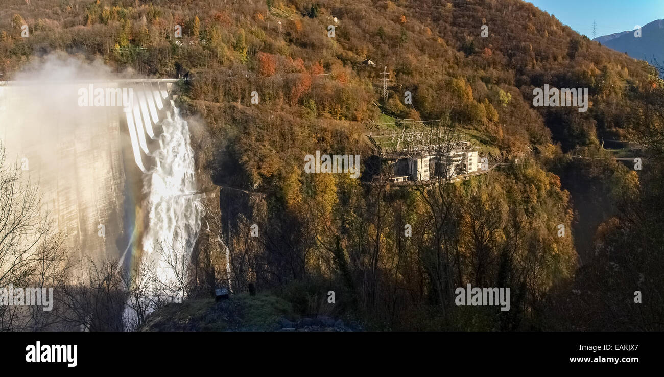 Dam of Contra Verzasca Ticino, Switzerland: spectacular waterfalls from ...