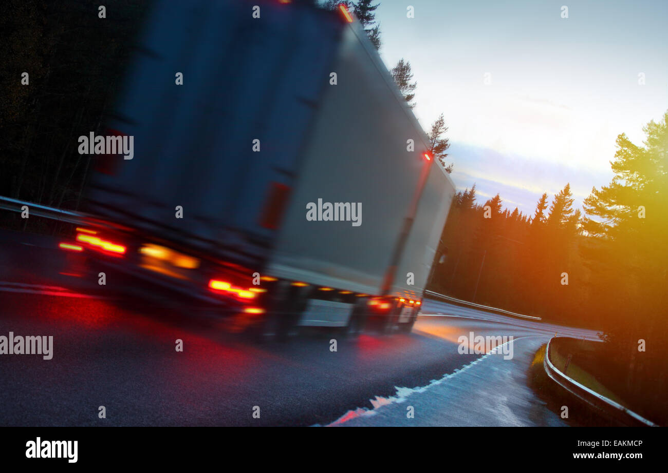 Warehouse distribution truck night hi-res stock photography and images ...