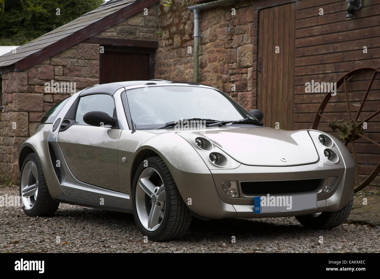 Gold Coloured Car High Resolution Stock Photography and Images - Alamy