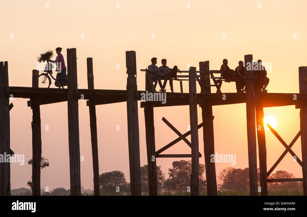 Bridge footbridge myanmar monk crossing hi-res stock photography and ...