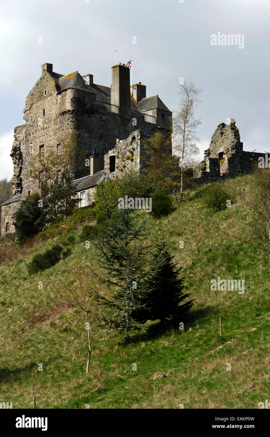 Neidpath hi-res stock photography and images - Alamy