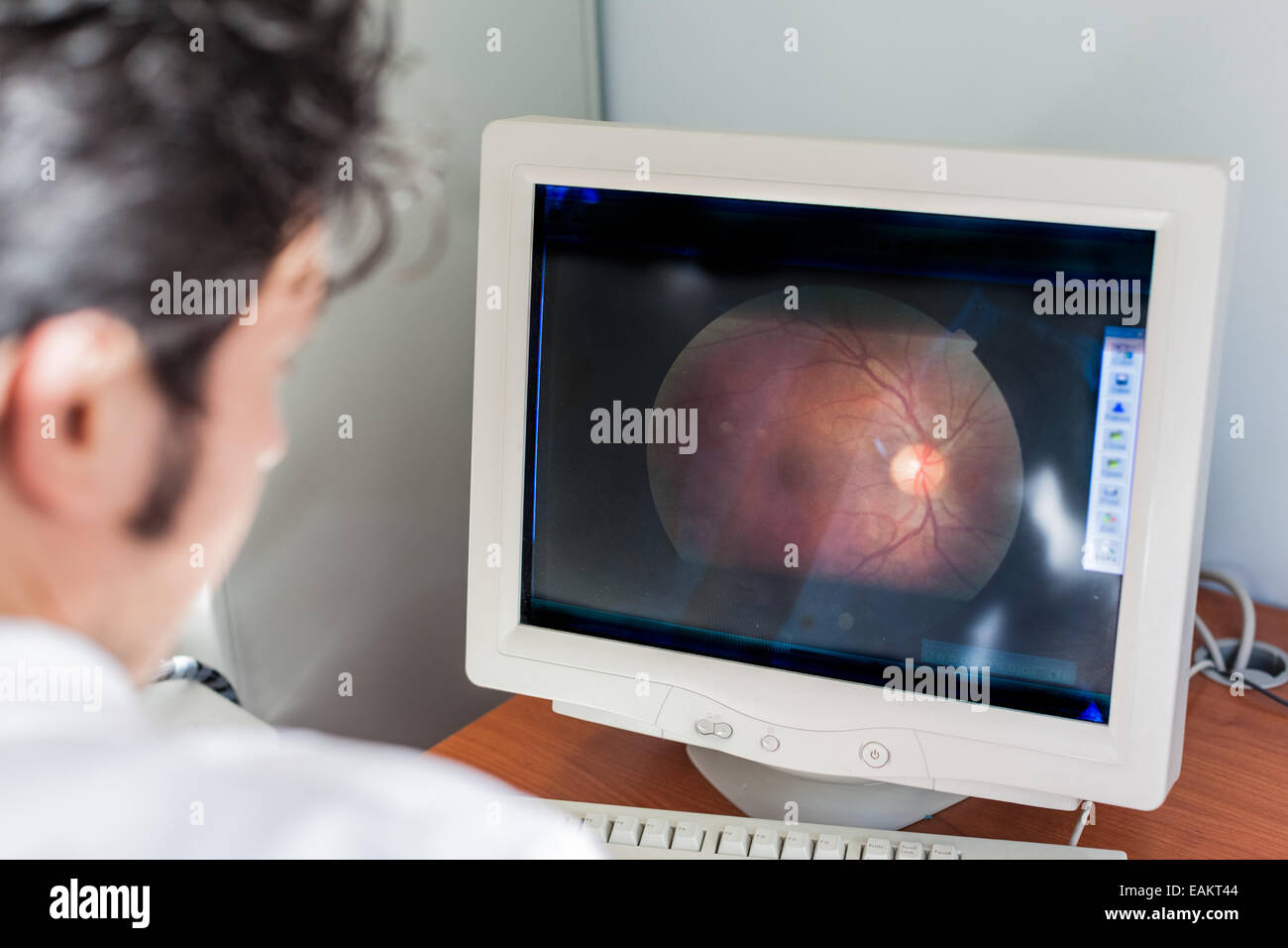 Retinal scan hi-res stock photography and images - Alamy