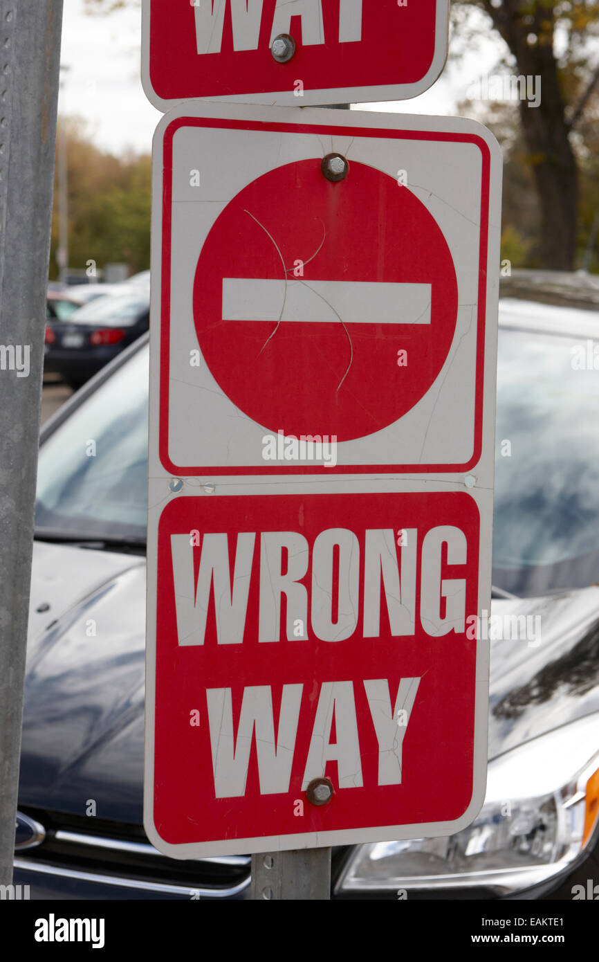 No entry not enter signs hi-res stock photography and images - Alamy