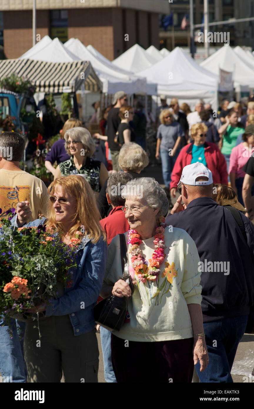 Anchorage market alaska hi-res stock photography and images - Alamy