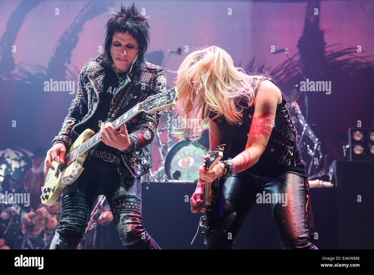 Greensboro, North Carolina, USA. 22nd Oct, 2014. Music Artist ALICE ...