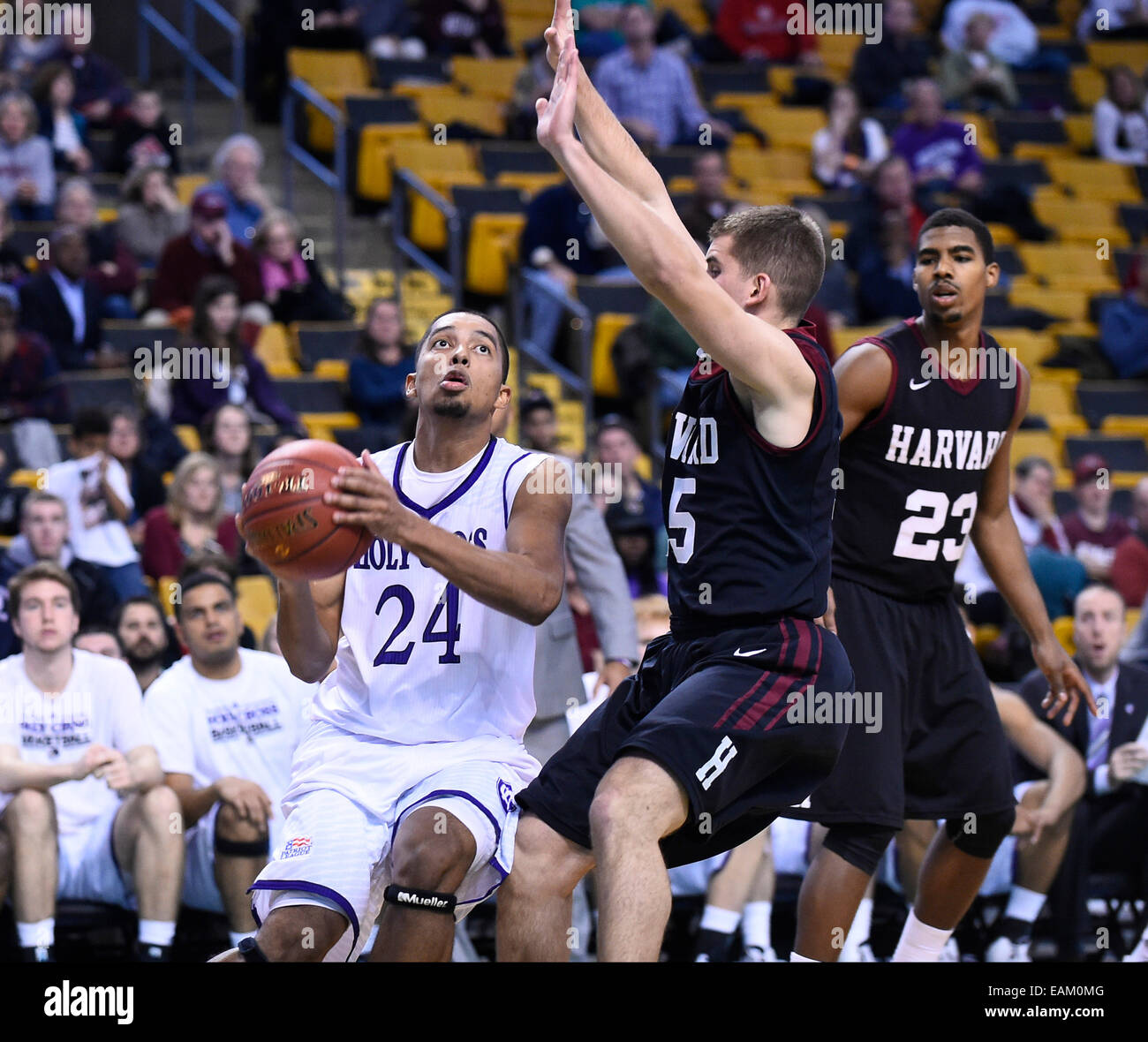 Boston, Massachusetts, USA. 16th Nov, 2014. Holy Cross Crusaders guard ...