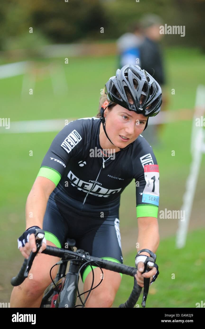 Female racing cyclist hi-res stock photography and images - Alamy
