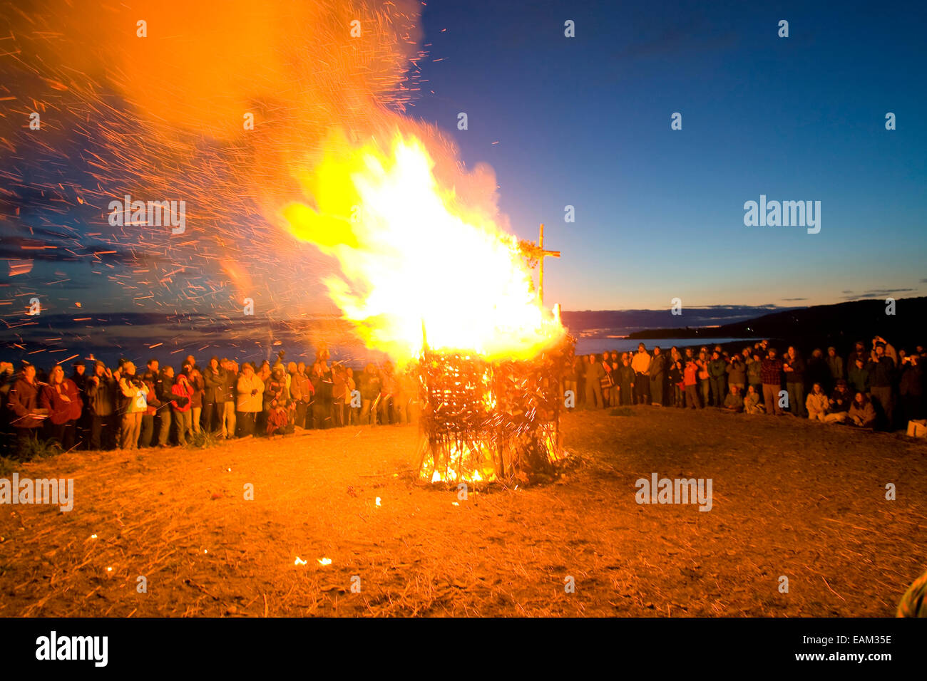 Crowd Watches A Bonfire During The *Burning Basket 2008* Event In Homer ...