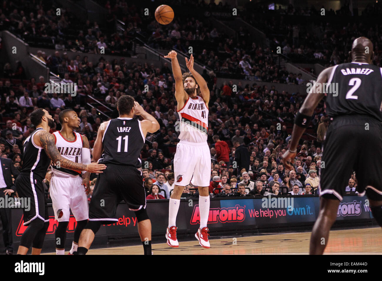 Nov. 15, 2014 - ROBIN LOPEZ (42) shoots a jump shot. The Portland Trail ...