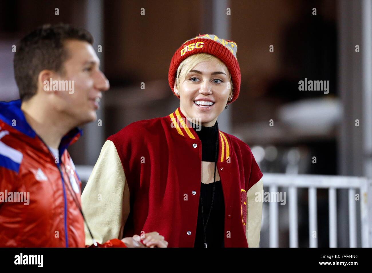 November 13, 2014 Singer Miley Cyrus in attendance during NCAA Football ...