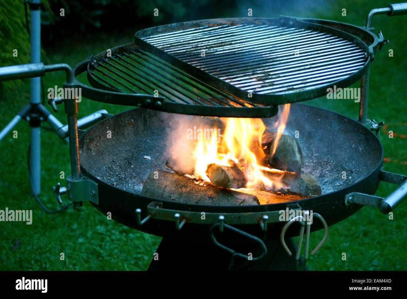 Grilling time hi-res stock photography and images - Alamy