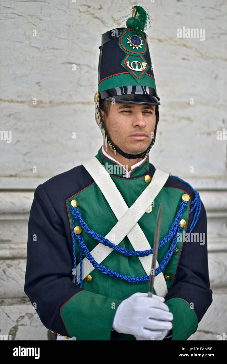 Traditional uniform hi-res stock photography and images - Alamy