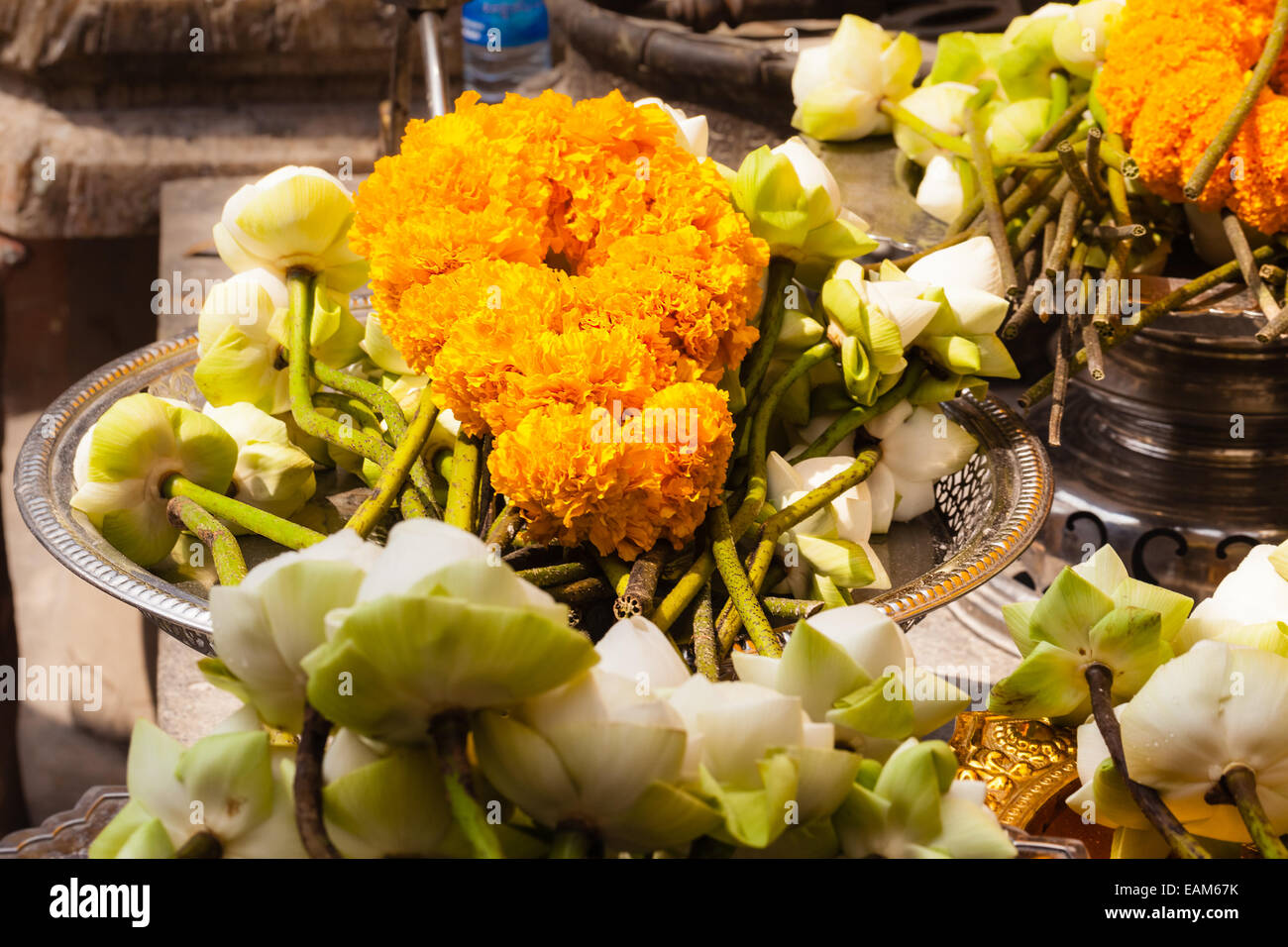 Religious offerings hi-res stock photography and images - Alamy