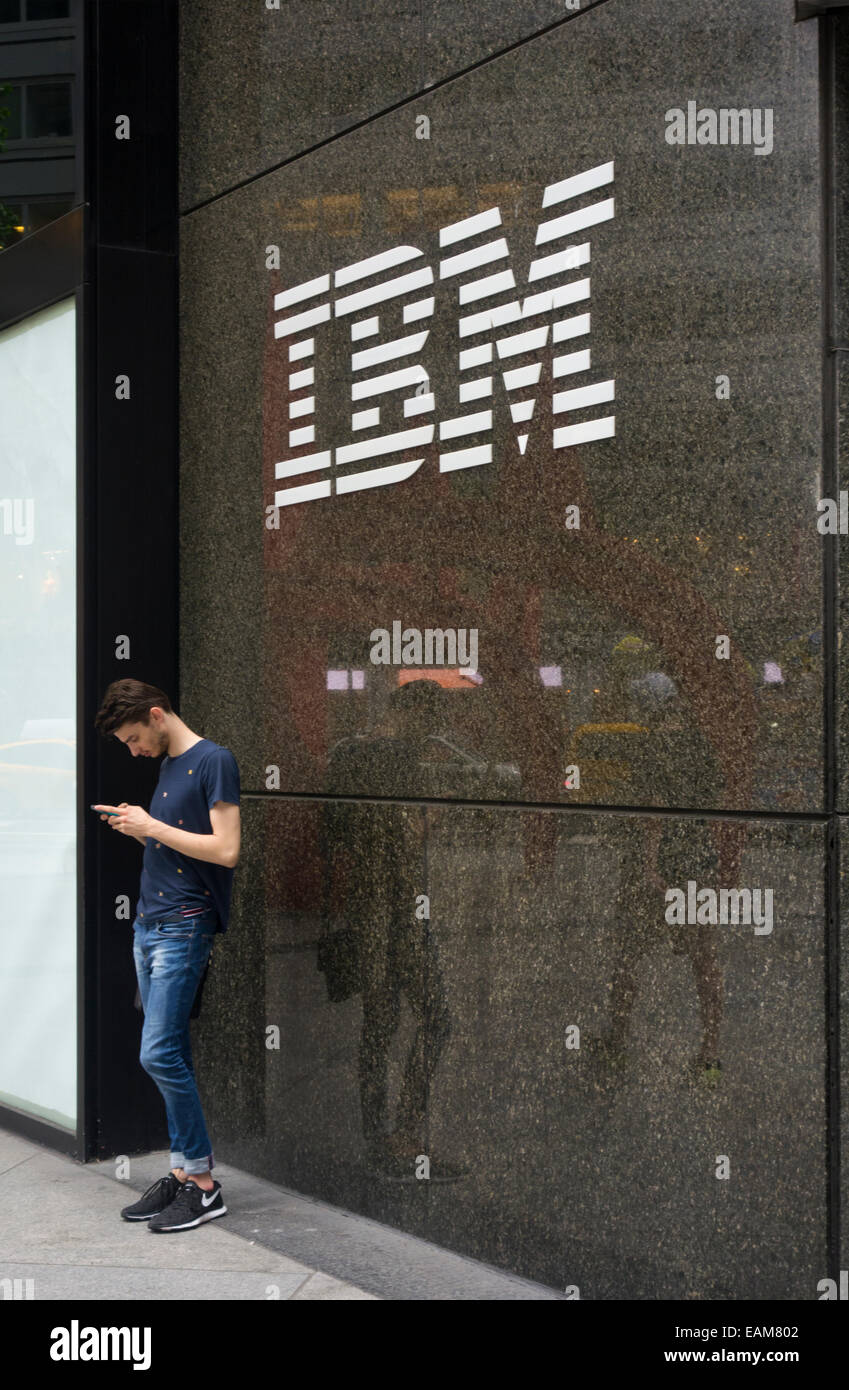 Ibm building new york city hi-res stock photography and images - Alamy