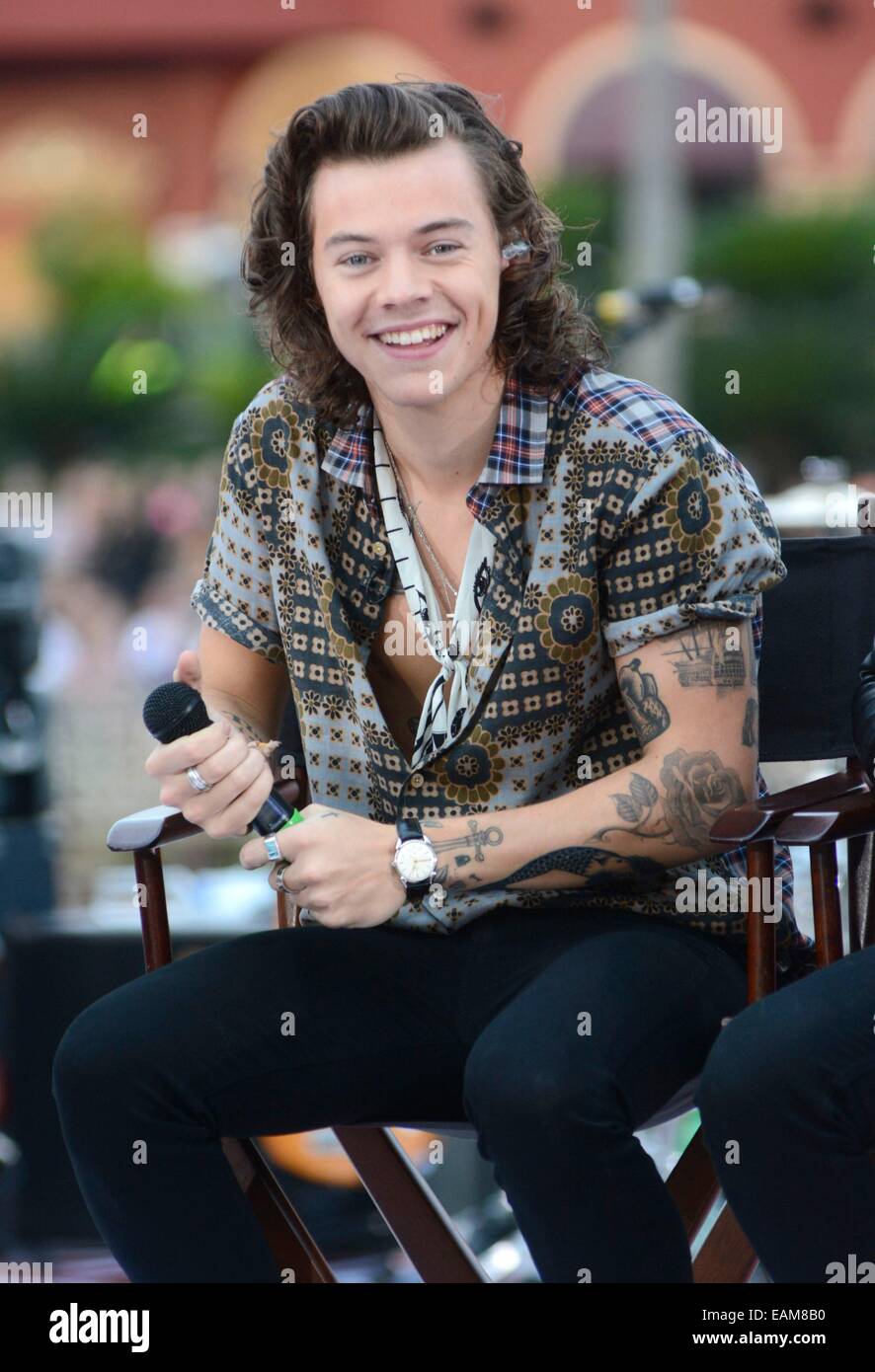 Harry styles 2014 hi-res stock photography and images - Alamy
