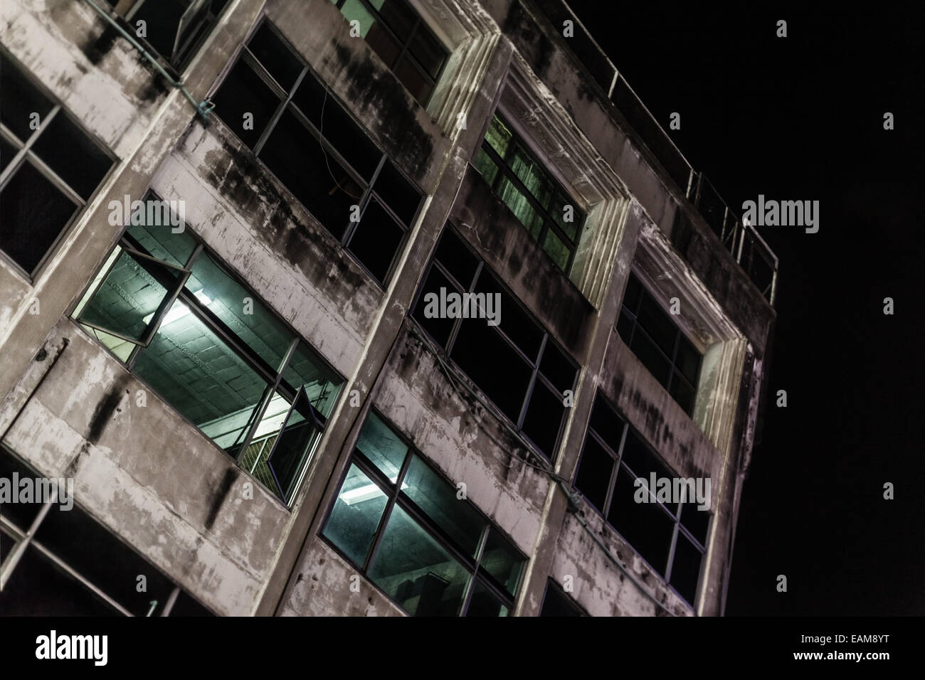 a dark and neglected slum in the center of bangkok city by night Stock ...