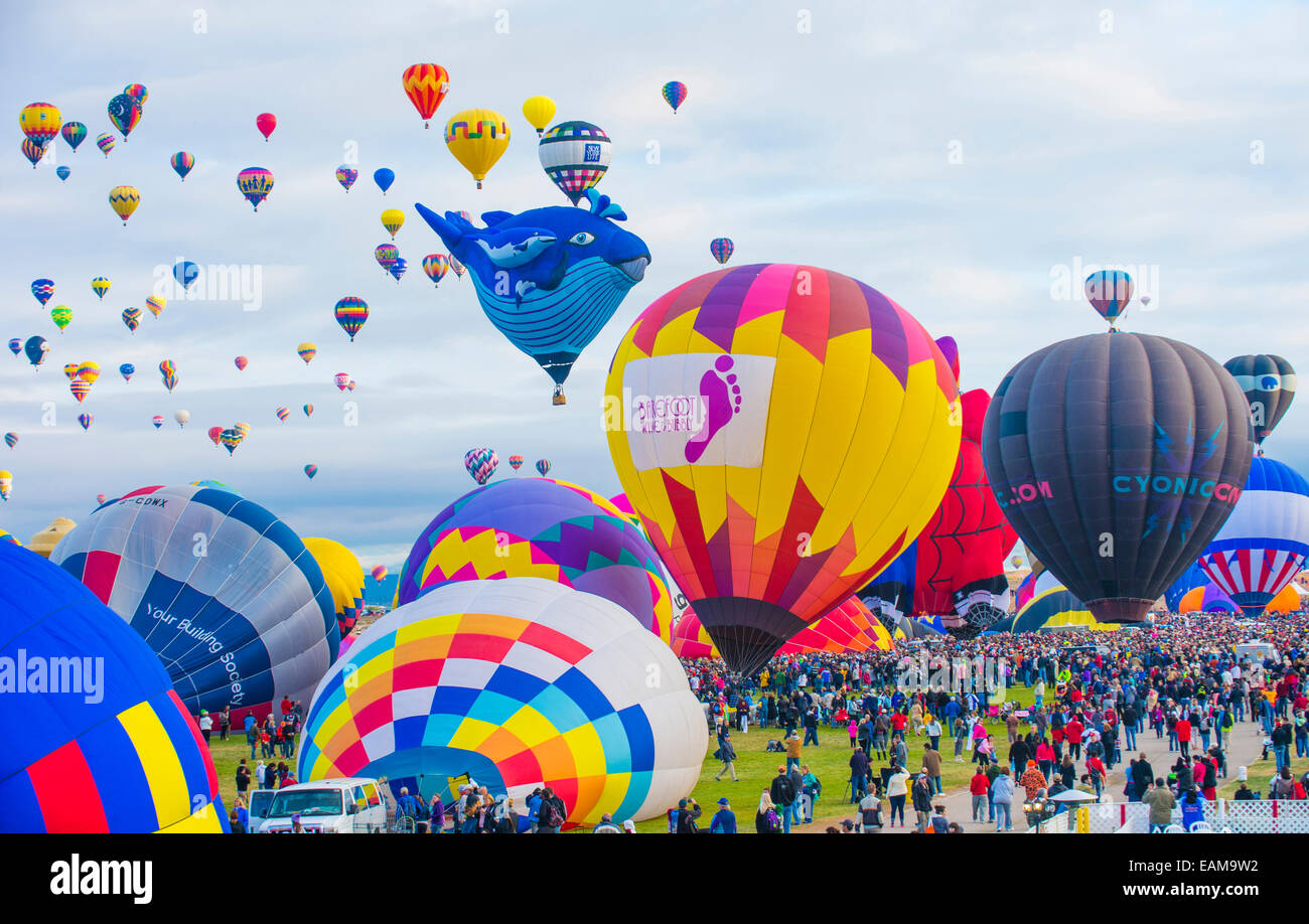 Balloon fiesta albuquerque hi-res stock photography and images - Alamy