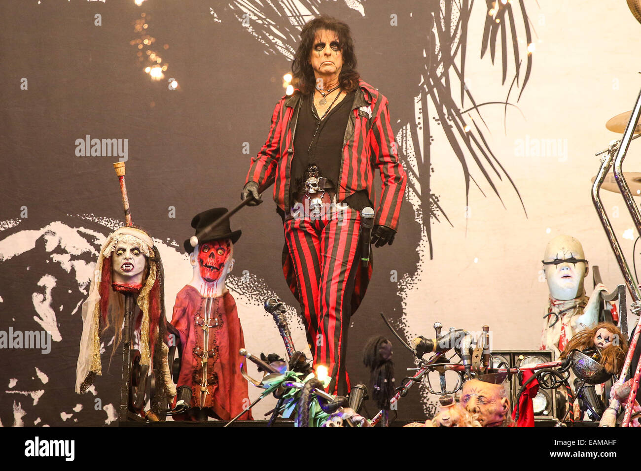 Greensboro, North Carolina, USA. 22nd Oct, 2014. Music Artist ALICE ...