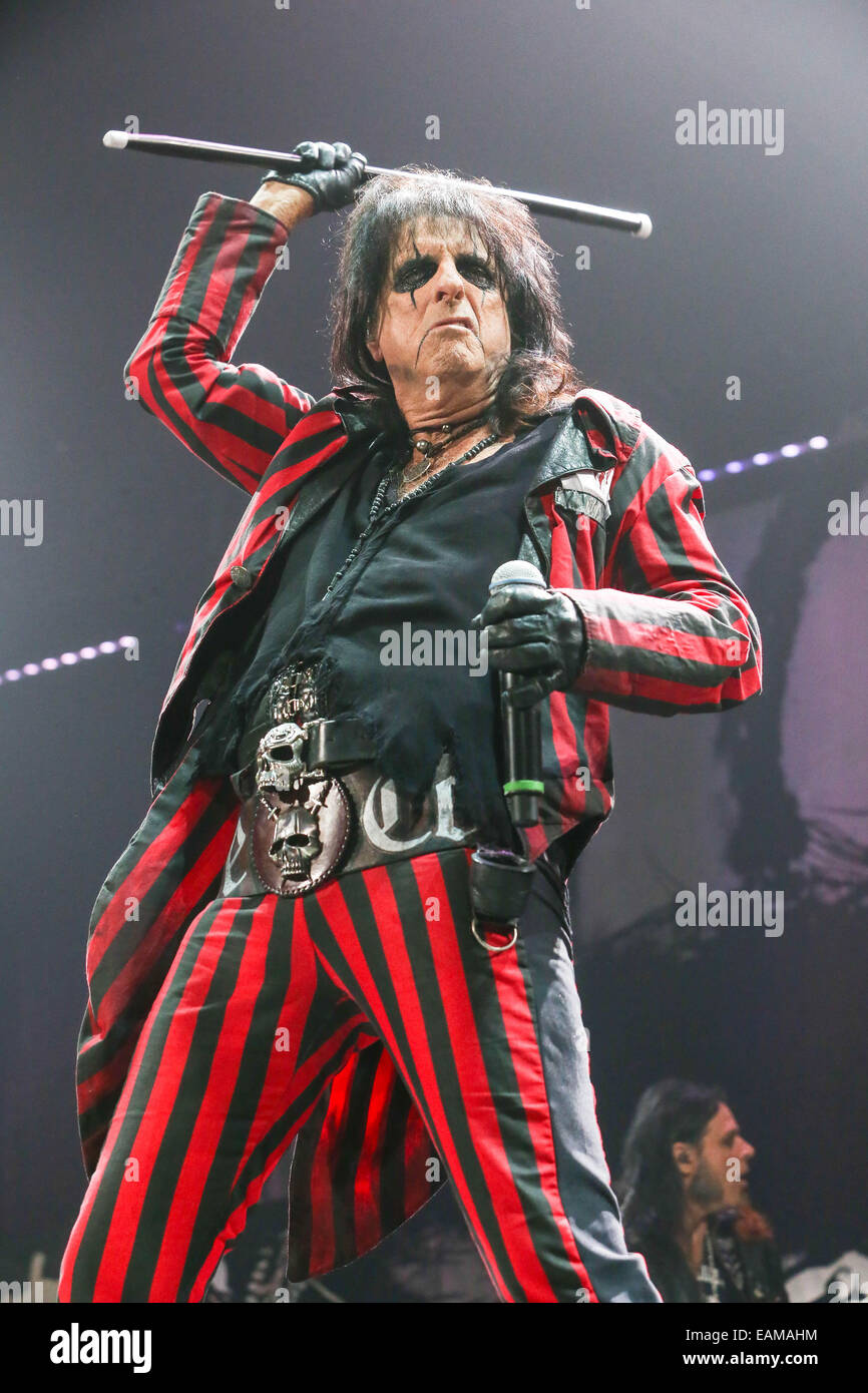 Greensboro, North Carolina, USA. 22nd Oct, 2014. Music Artist ALICE ...