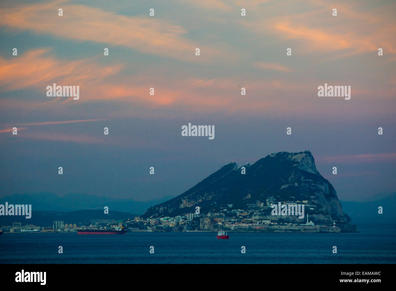 Rock of gibraltar hi-res stock photography and images - Alamy