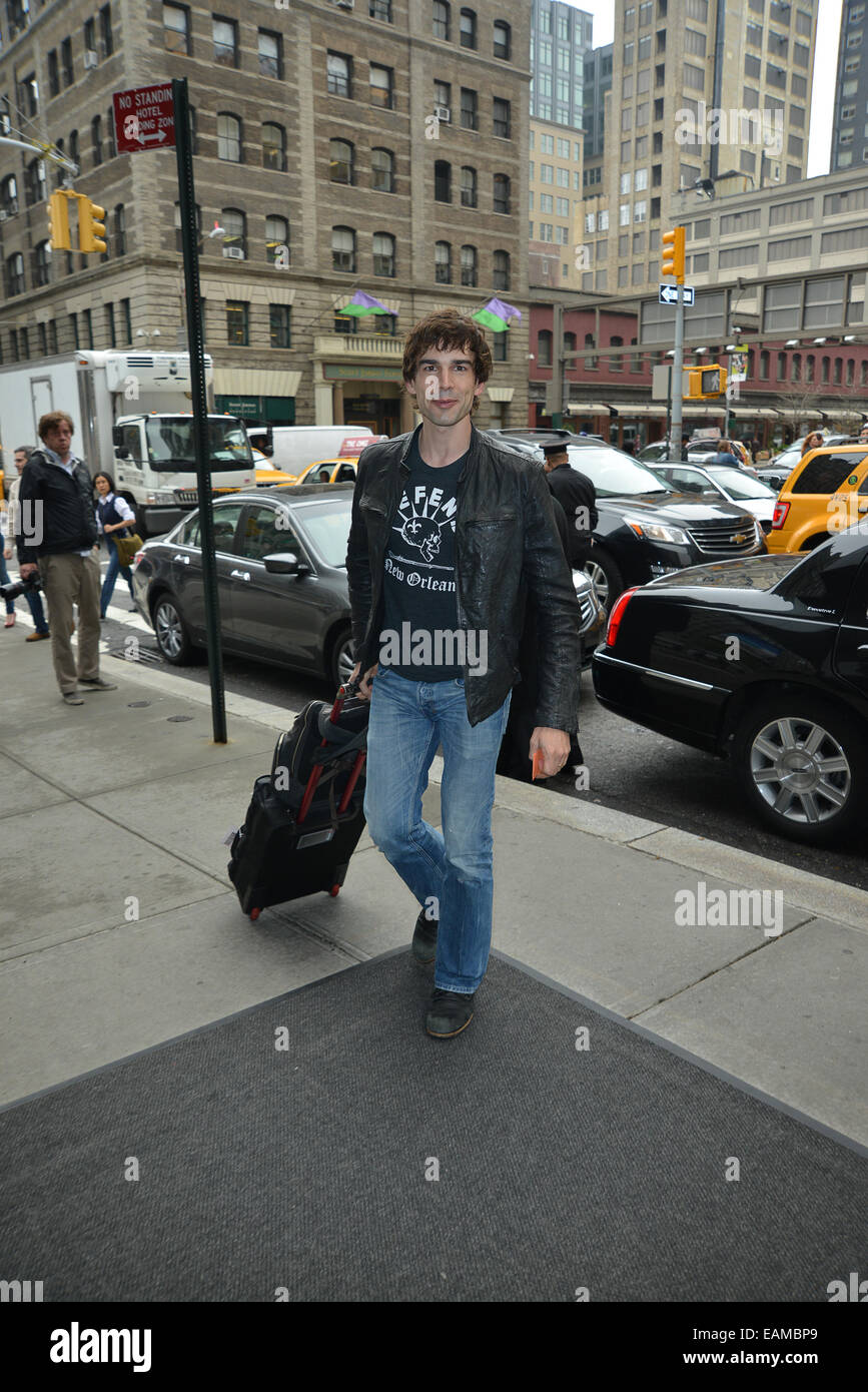 New York Candids Featuring: Chris Gorham Where: Manhattan, New York ...